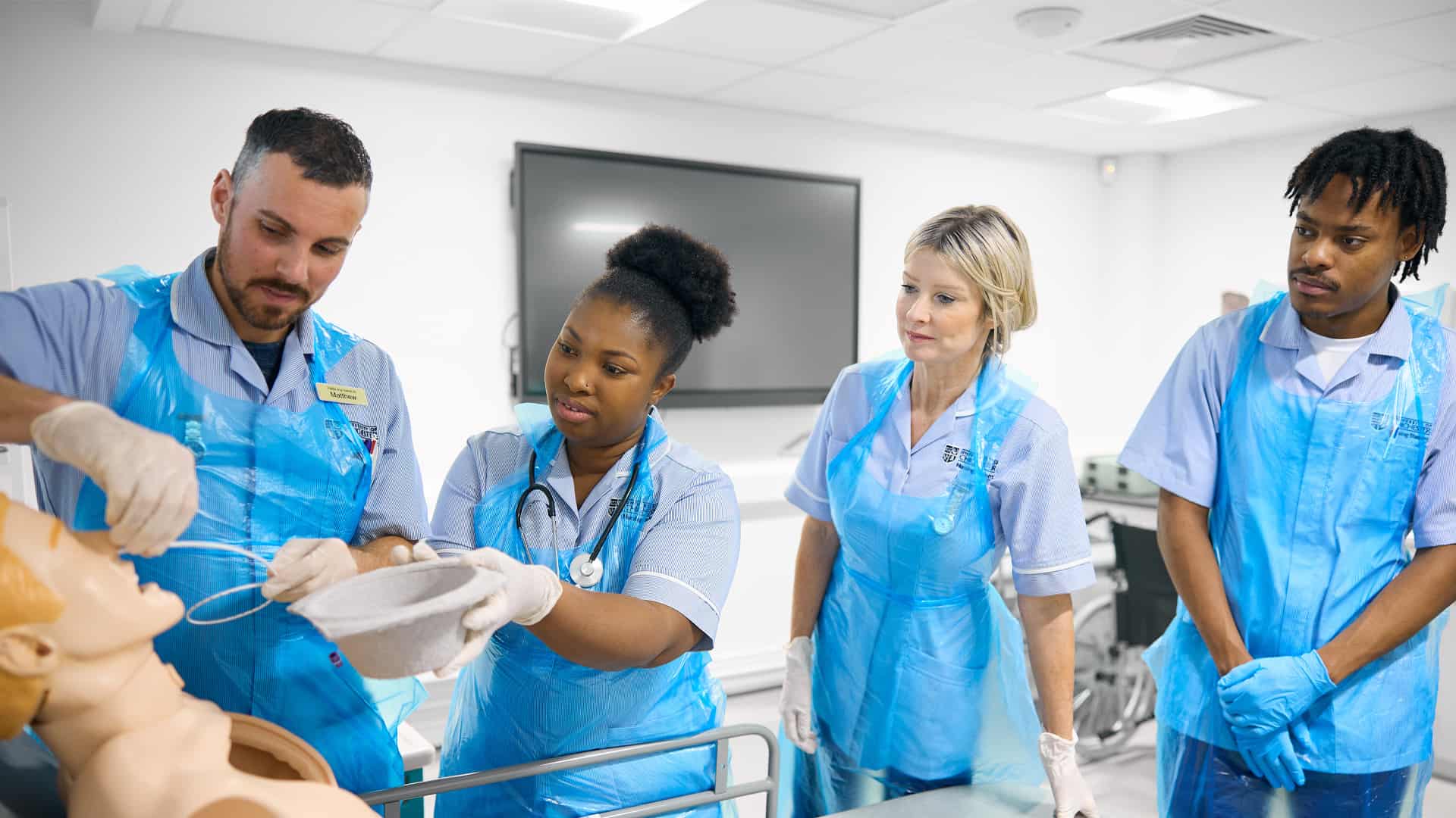 Understanding the Pathway to Becoming a Nursing Associate in the UK